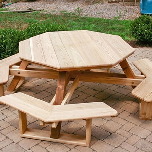 Red Cedar Octagon Walk-in Picnic Table - Etsy