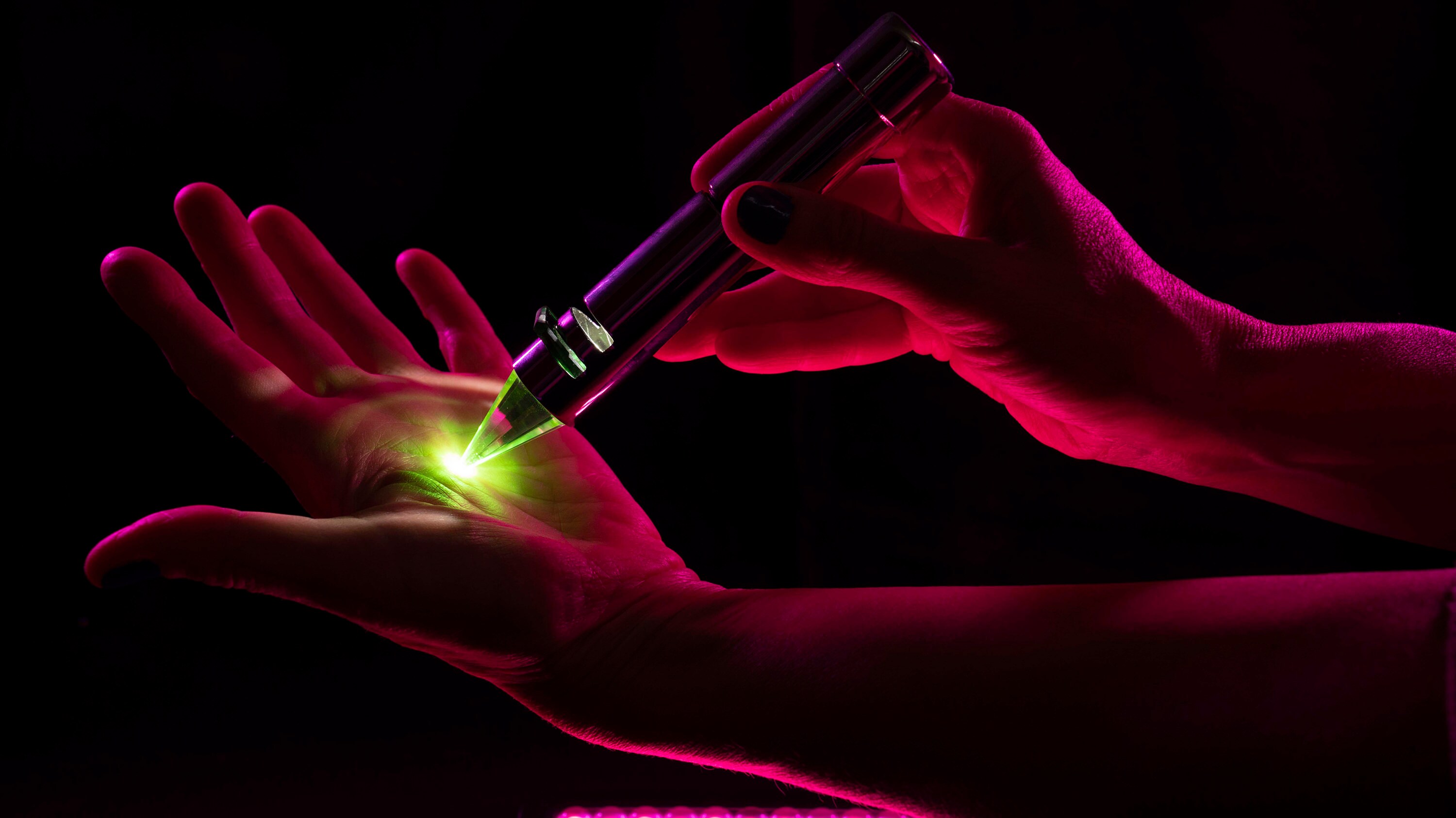 Chromopuncture Pen III Crystal Point : Chromotherapy Color - Etsy