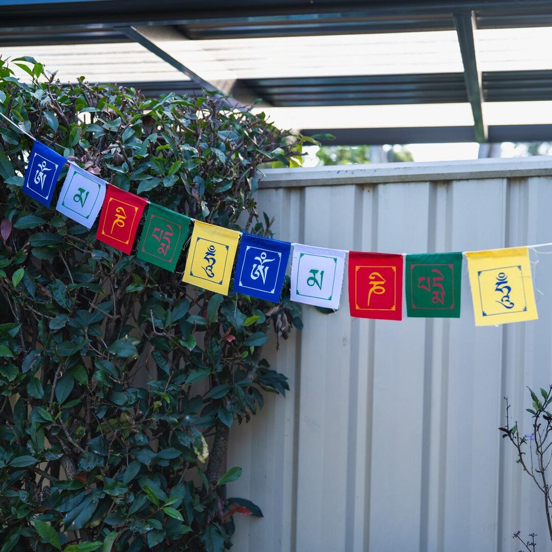 Tibetan Prayer Flags Om Mani Padme Hum Prayer Flag Mini Prayer Flag for ...