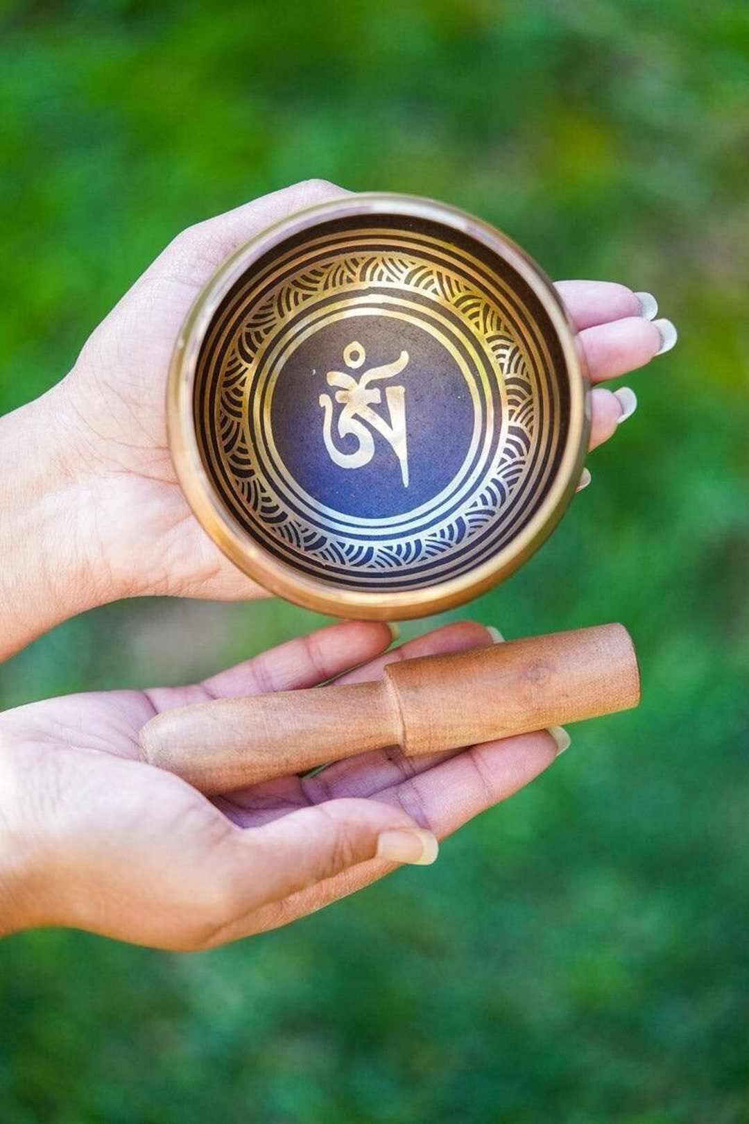 Tibetan Om Singing Bowl for Deep Relaxing Sound or Meditation ...