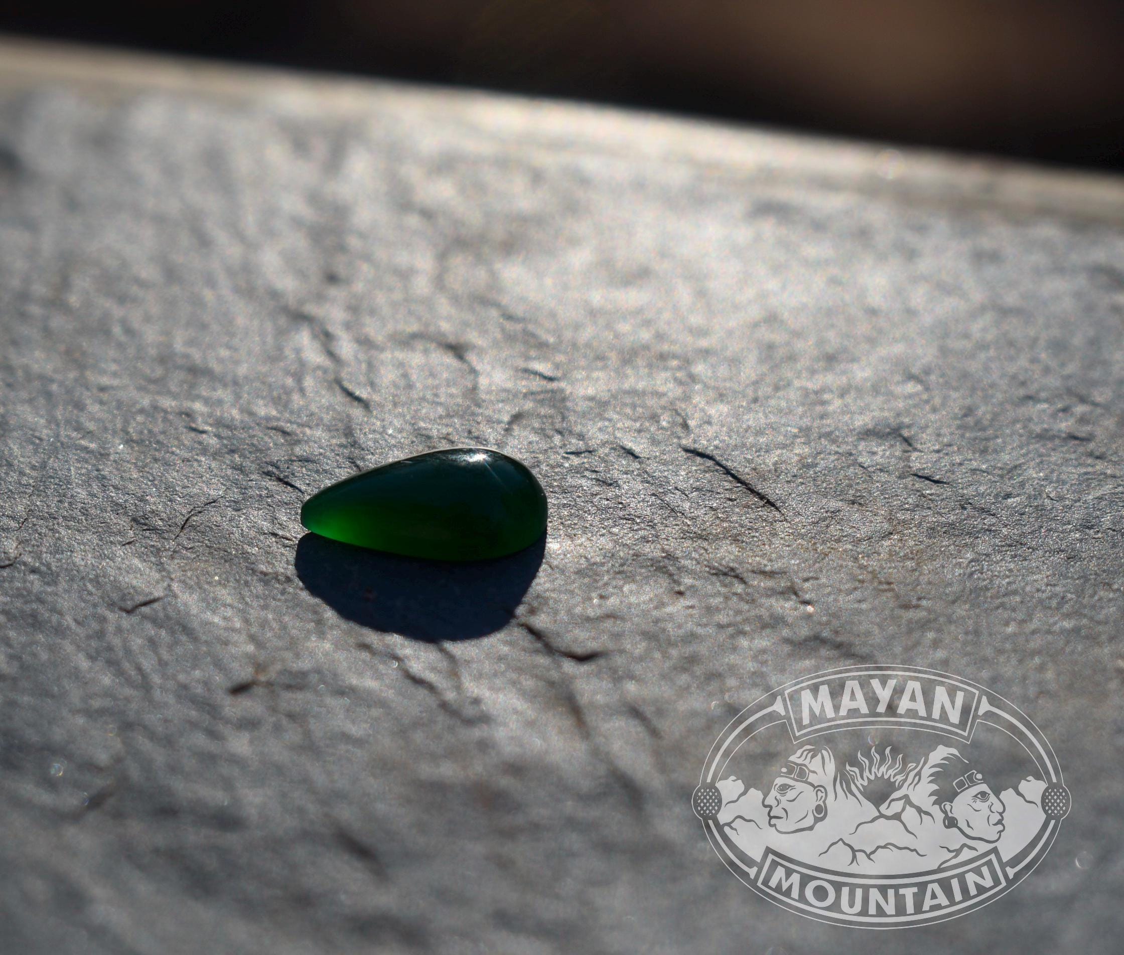 IMPERIAL GREEN // Guatemalan Guatemala Jadeite Jade // Teardrop Cab ...