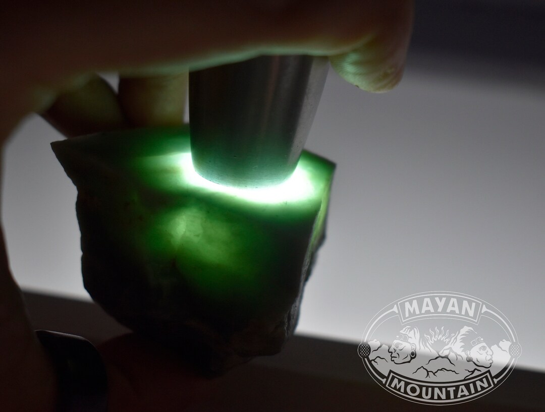 LIGHT CLOUDY Blue Green // Super Translucent // Rough Jadeite Jade ...