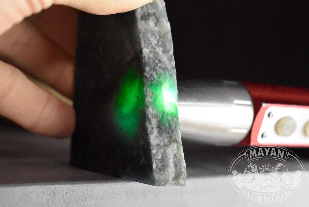 PRINCESA BLUE W IMPERIAL Green! // Guatemalan Jadeite Jade Rough Slab ...