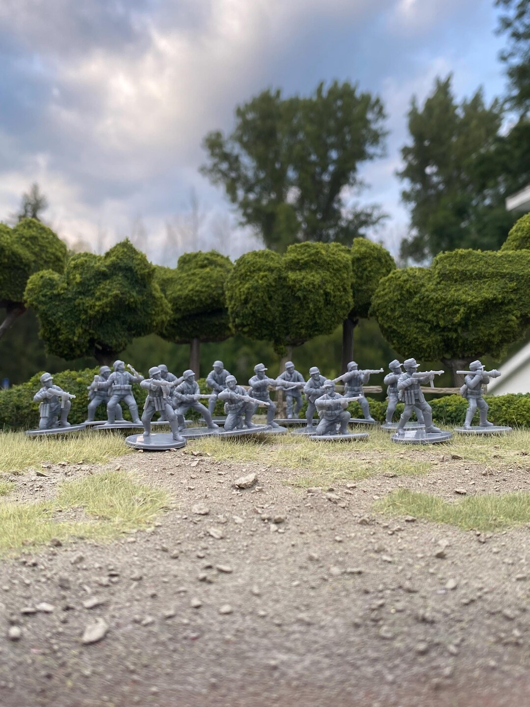 German Luftwaffe Infantry With Rifles, Smgs, and Panzerfausts for 28mm ...