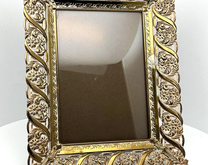 Vintage Frame Metal Vertical Frame Goldtone Filigree Open Work Frame ...