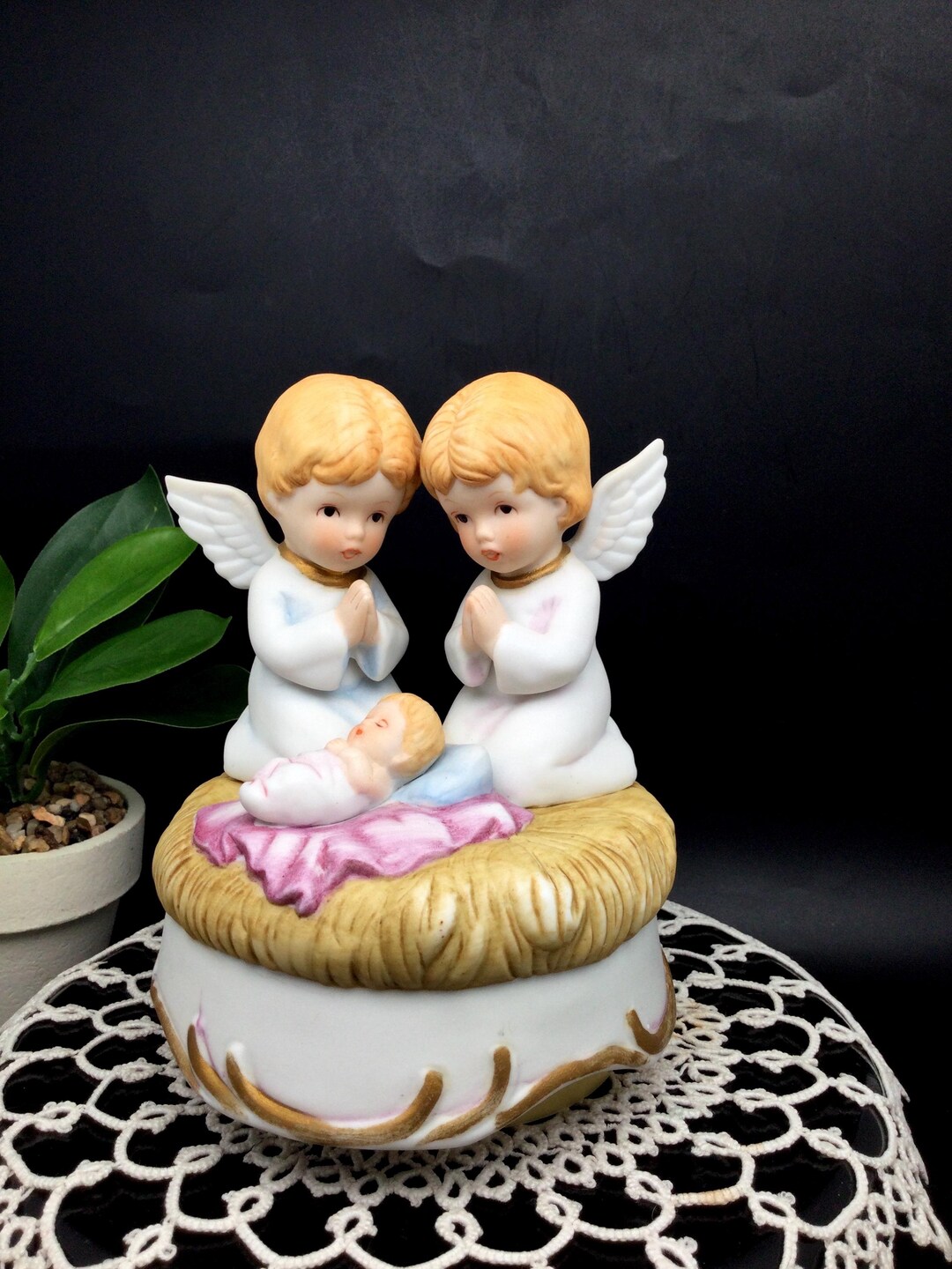 Vintage ENESCO Ceramic Bisque Spinning Music Box Angels Praying Over ...