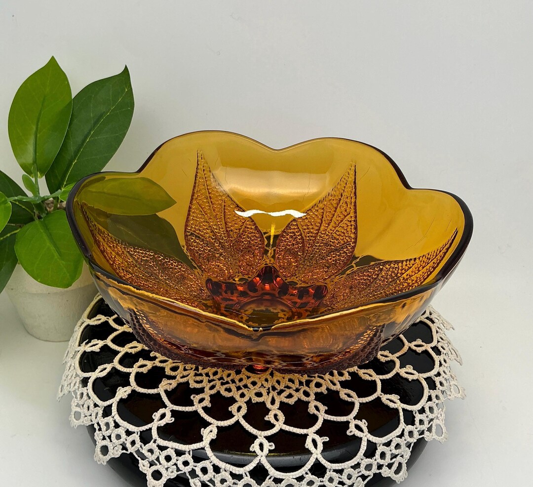 Vintage MCM Amber Pressed Glass Bowl Embossed With Six Pebbled Leaf ...