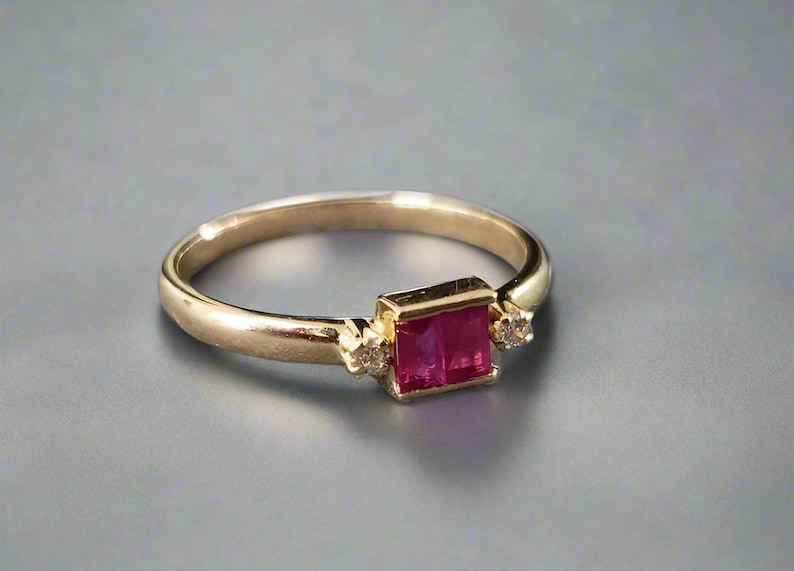 18k Gold Ruby Baguette Ring With Round Cut Diamonds - Etsy