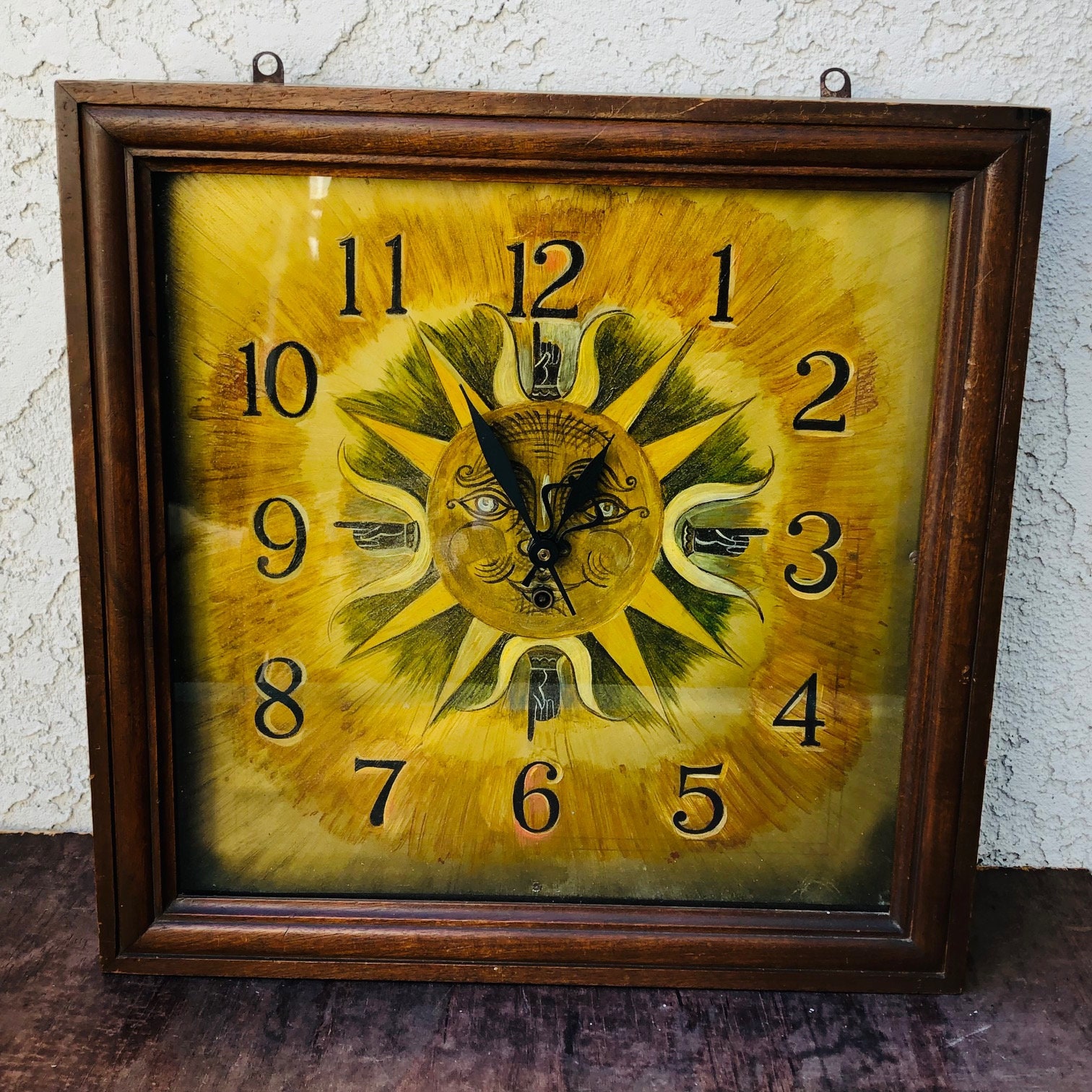 Sun Face Clock Without Hands