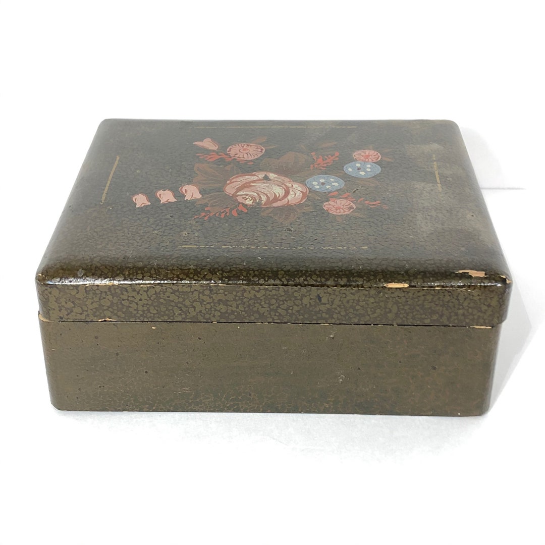Vintage Japanese Small Hand Painted Lacquered Trinket Box Decorated ...