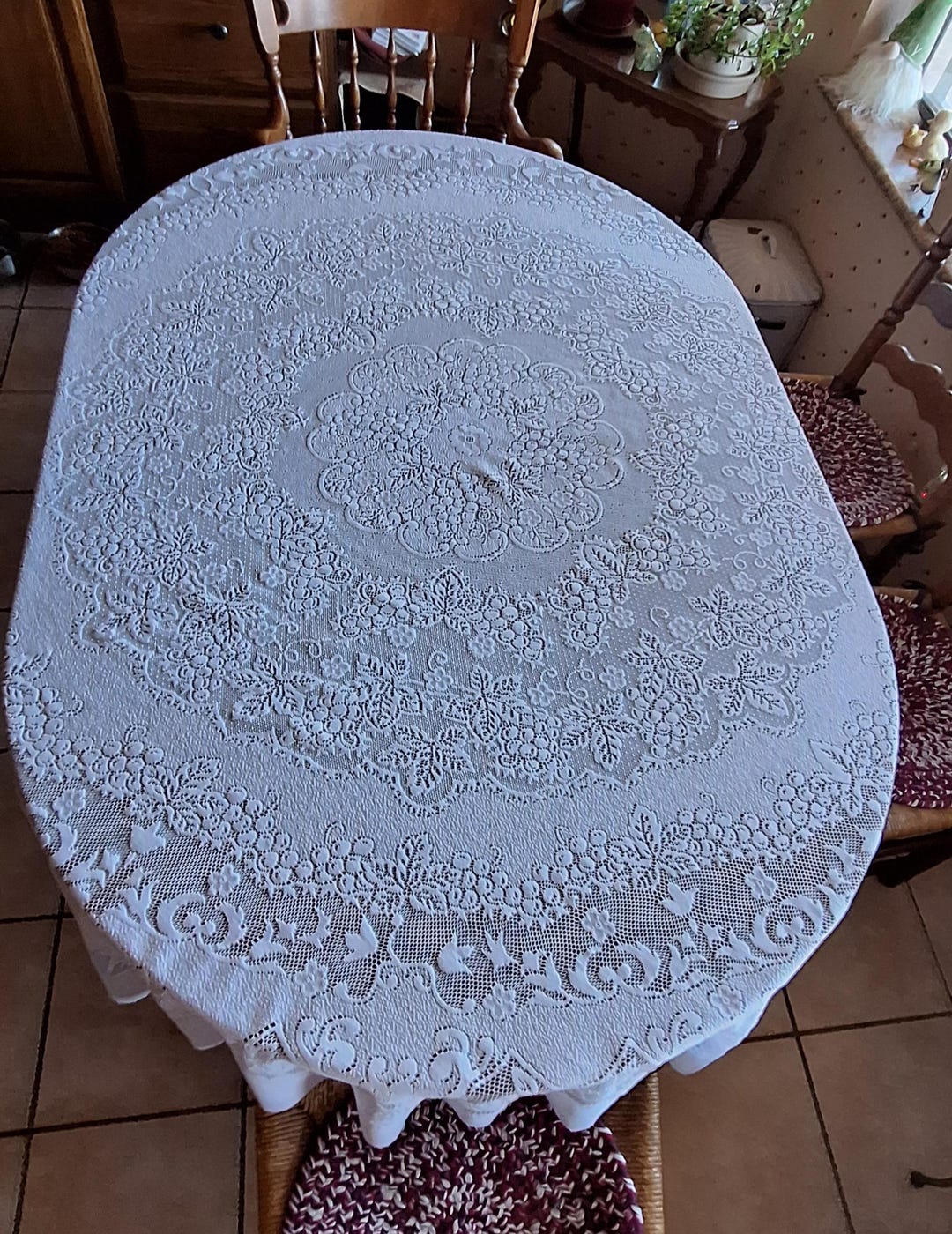 Vintage Lace Tablecloth Centerpiece Style With Grapevine, Leaves and ...