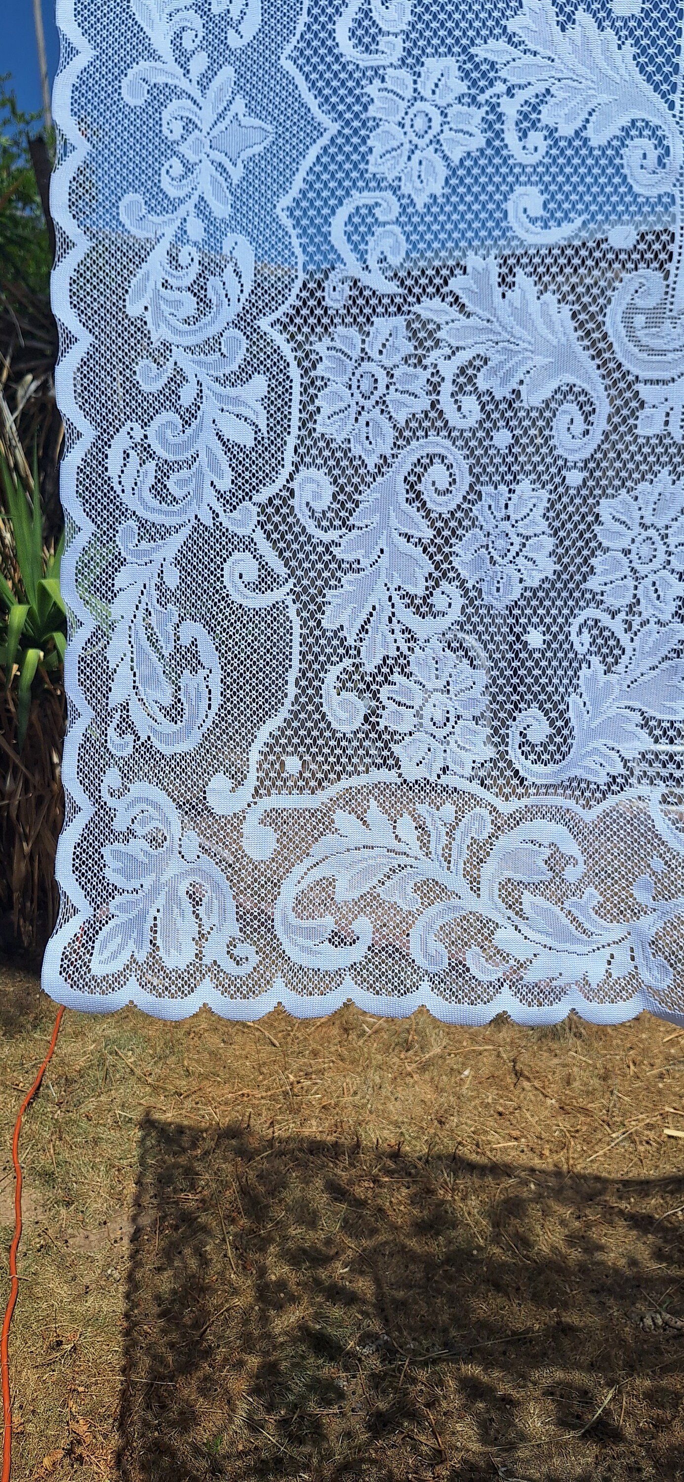 White Lace Tablecloth/centerpiece Stye W/fancy Edges - Etsy