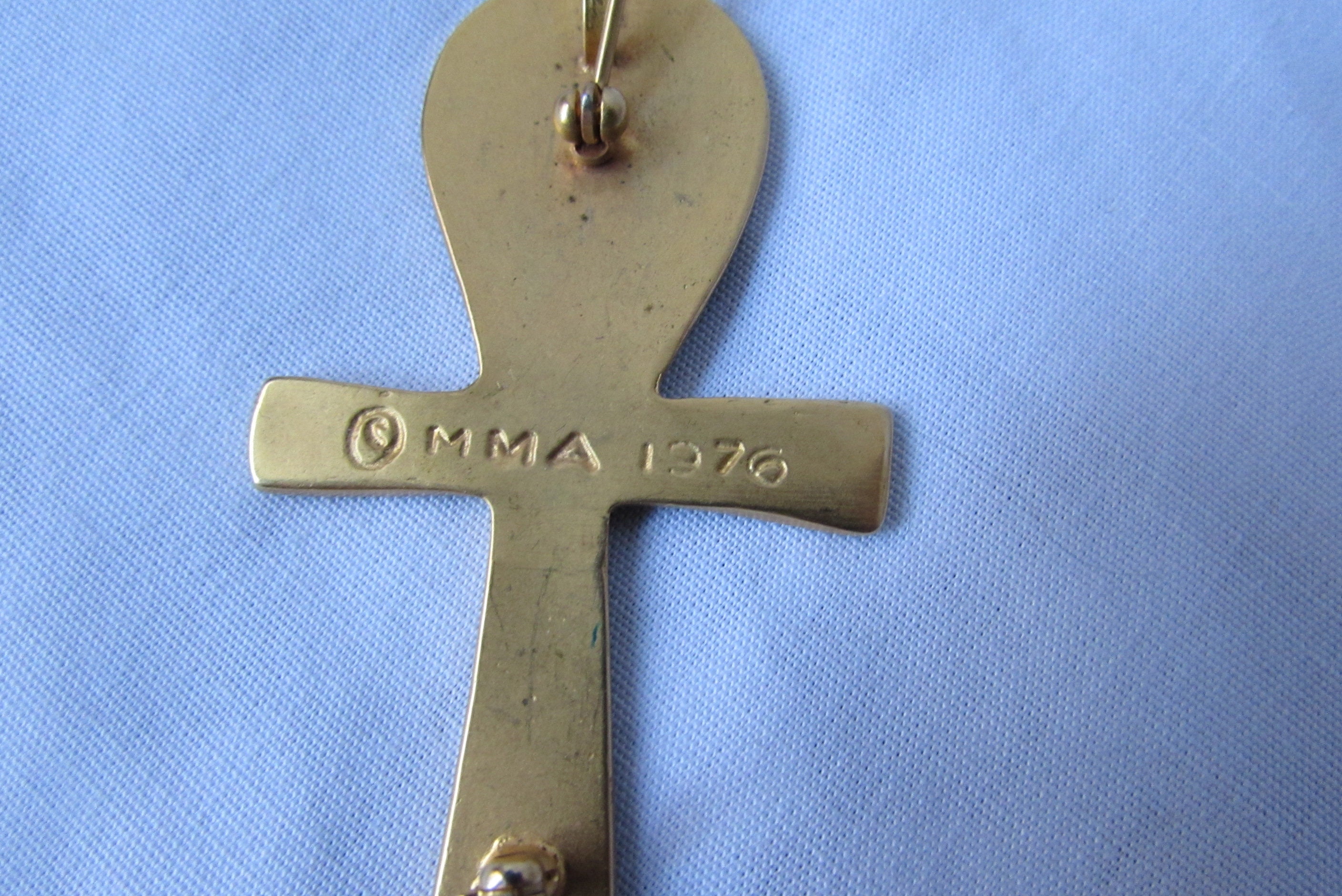 VINTAGE MMA Metropolitan Museum of Art Egyptian ANKH Enamel Pin Pendant ...