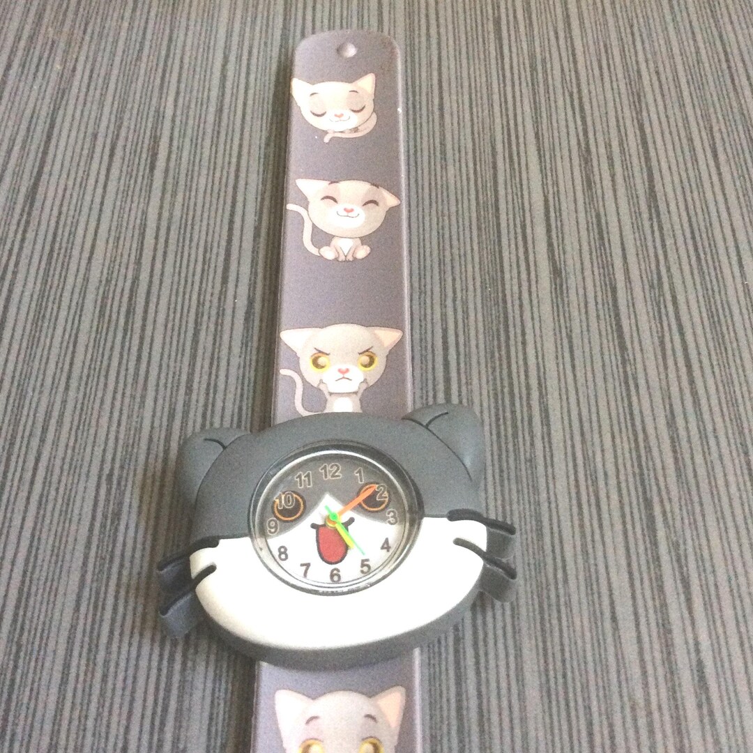 Gray & White Kitty Cat Watch for Children Unisex Round Dial Black ...