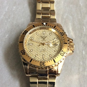 GENEVA AUTOMATIC Gold Men's Watch Round Gold Crystal Accented Date Dial ...