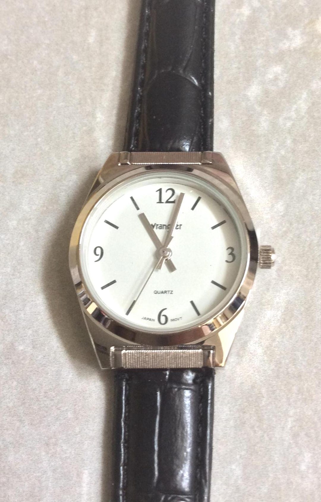 WRANGLER Women's Watch Round White Dial Numbered & Index Hours on a ...