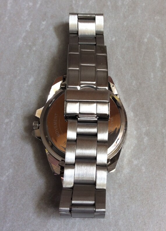Geneva Silver Men's Watch Round Green Dial Displaying… - Gem
