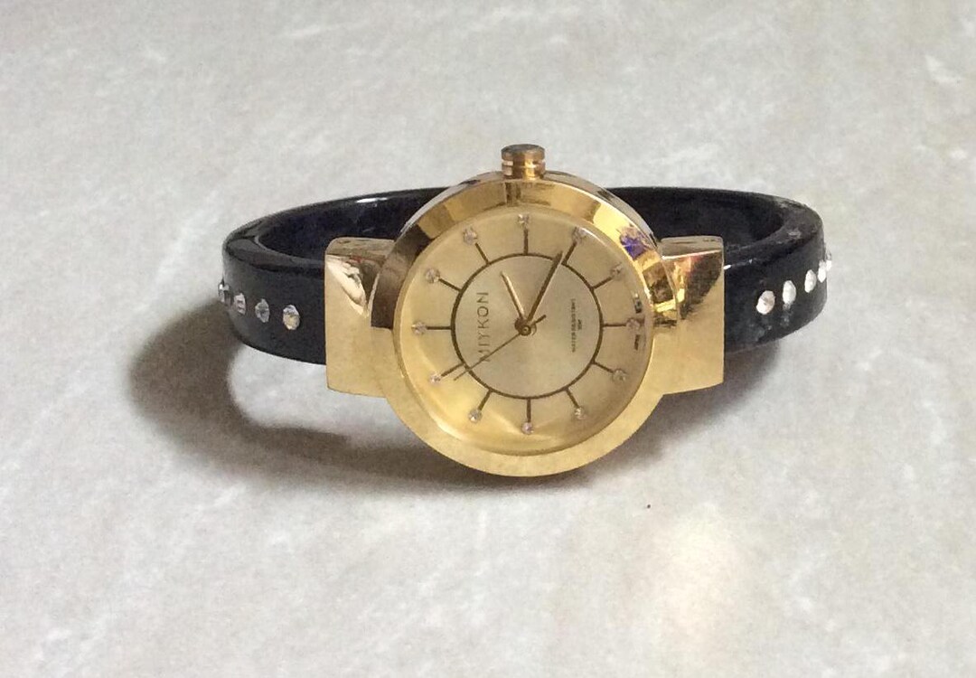 MIYKON Men's Gold Bangle Watch Round Gold Dial Index Hour Marker's on a ...