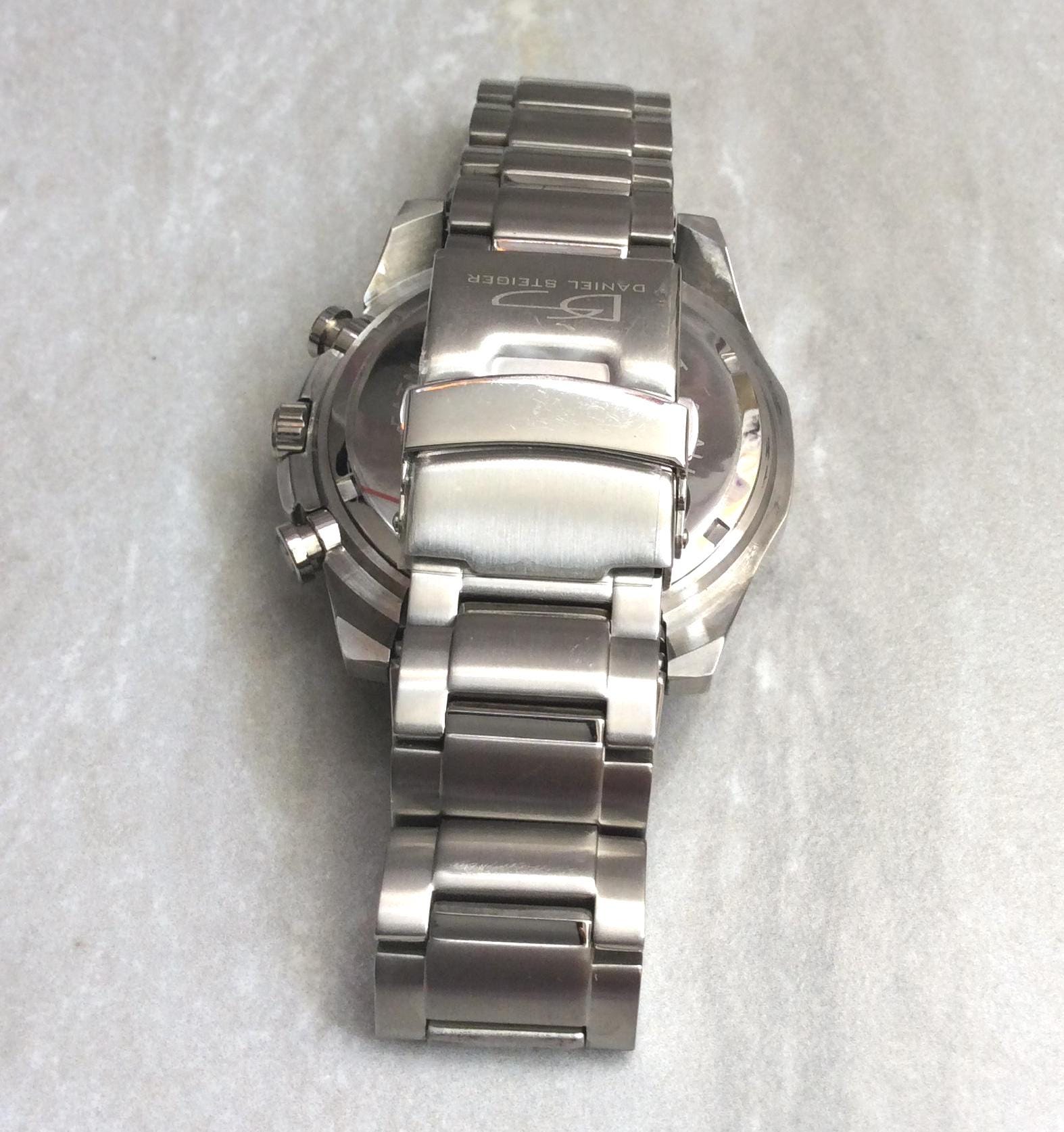 Daniel Steiger Silver Men's Chronograph Watch Having a Round Silver ...