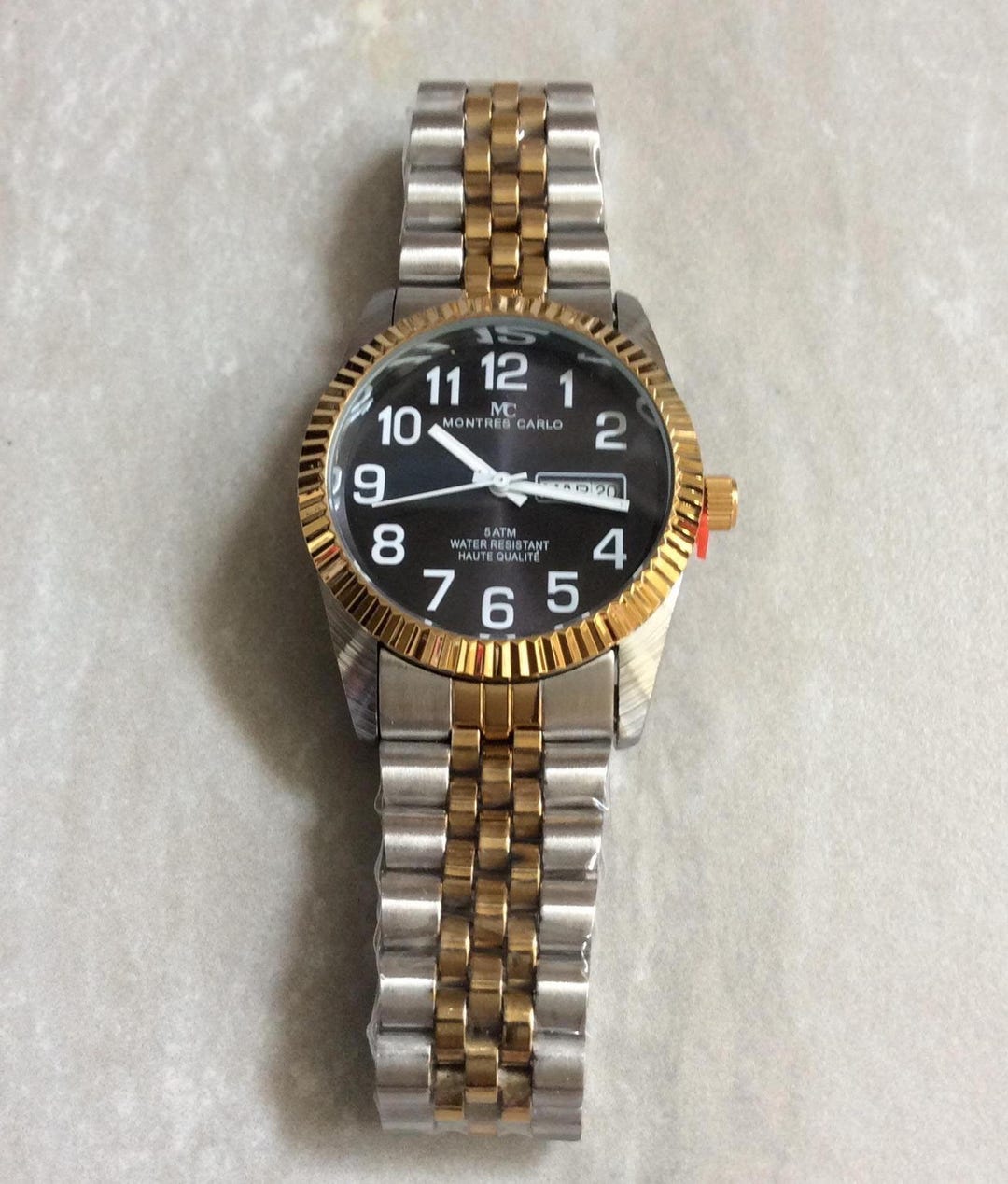 MONTRES CARLO Men's Watch Round Black Dial White Numbered Hours Day ...