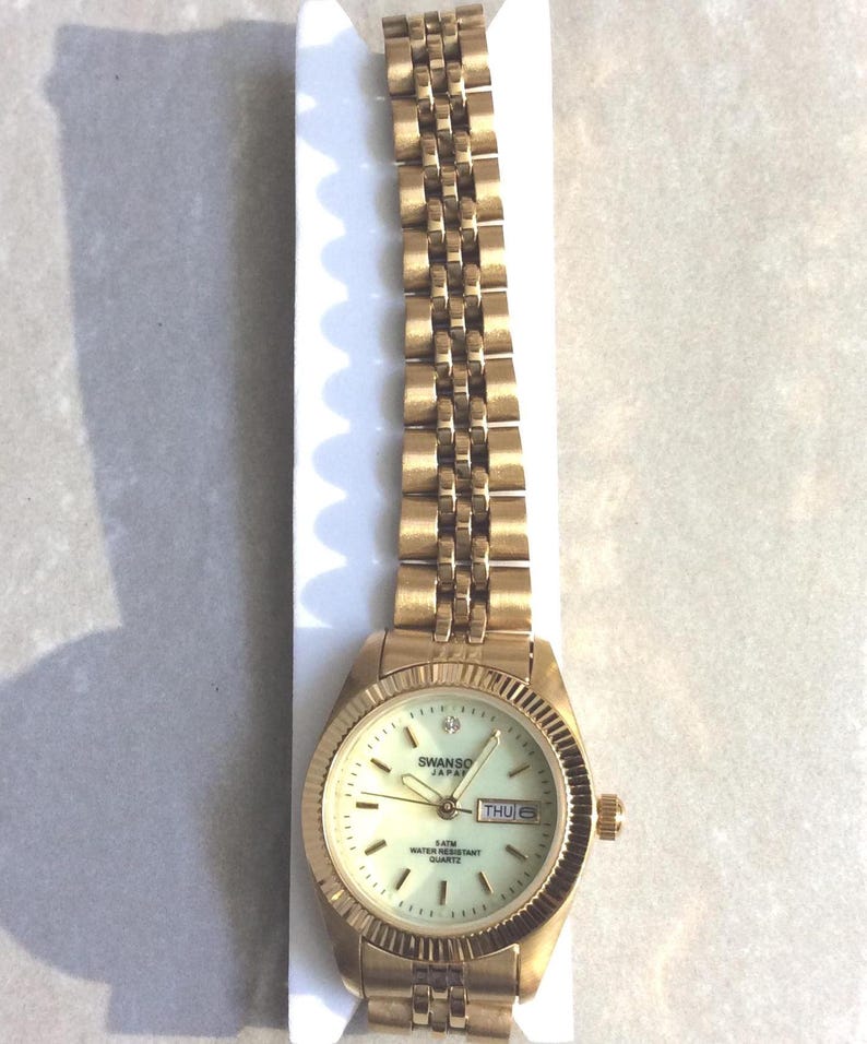 SWANSON Women's Watch Round Glow in the Dark Dial Gold Index Hours Day ...