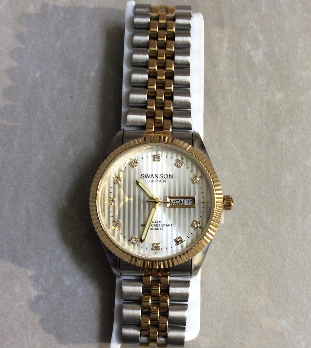 SWANSON Men's Watch Round Silver Accented Dial Crystal Hour Marker's ...