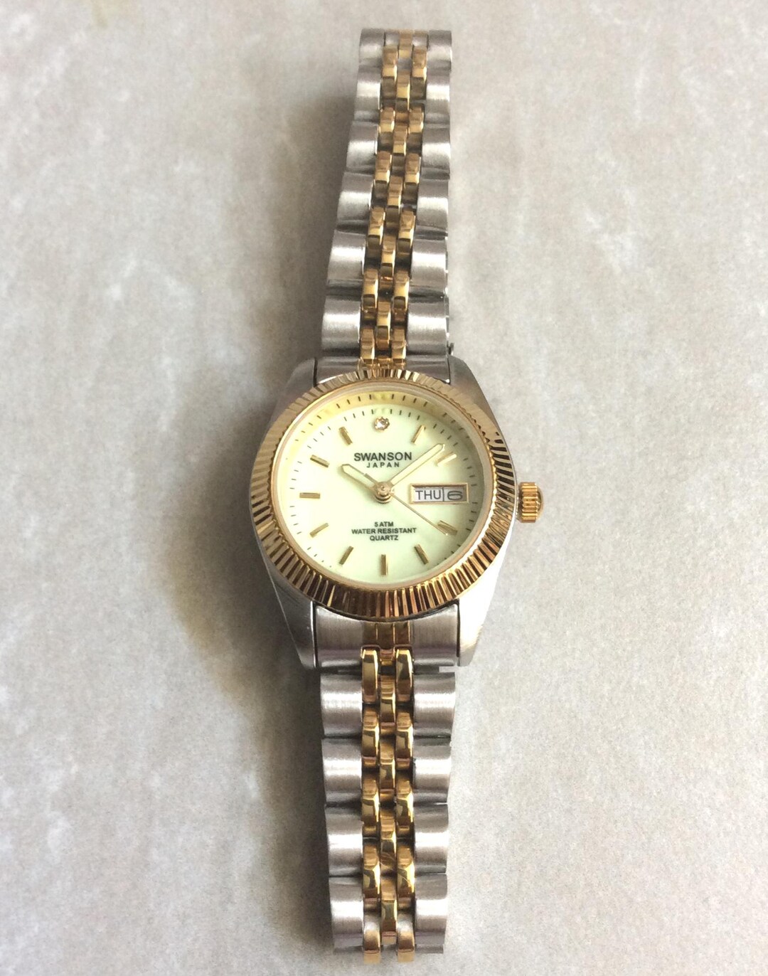 SWANSON Women's Watch Round Glow in the Dark Luminous Day & Date Dial ...