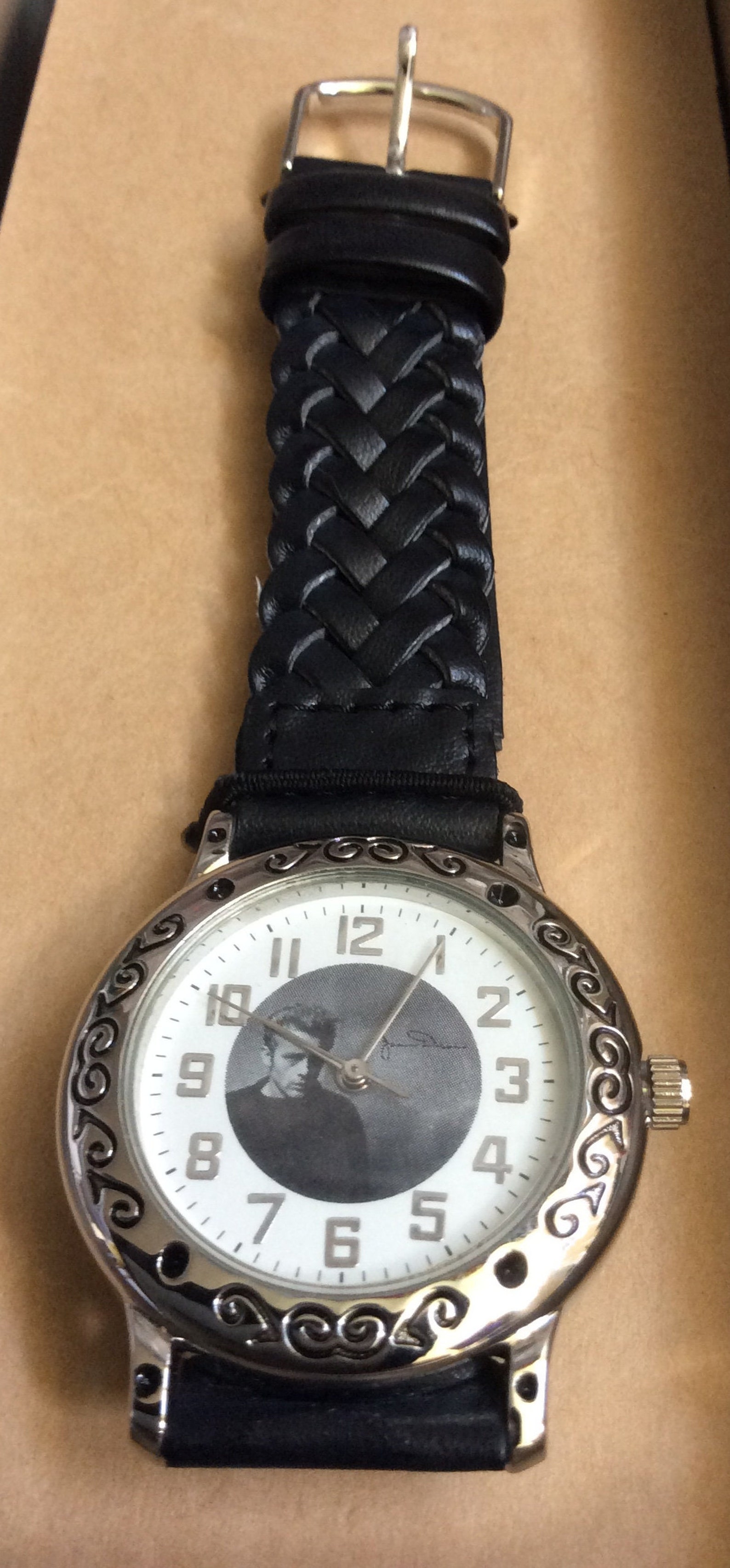 James Dean Women's Watch Unique Silver Bezel/case Round James Dean ...