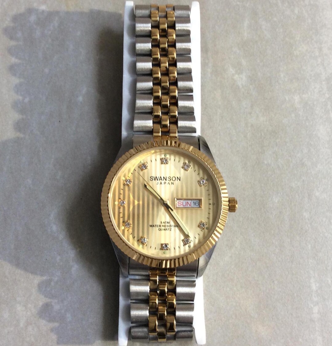 SWANSON Men's Watch Round Gold Accented Dial Crystal Hour Marker's Day ...
