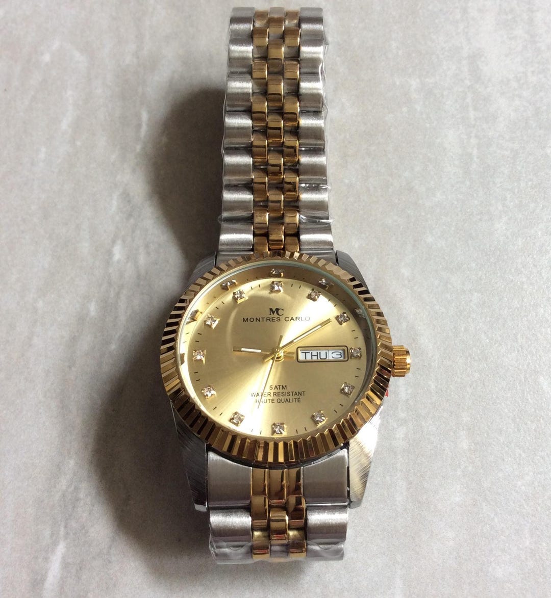 MONTRES CARLO Men's Watch Roud Gold Dial Crystal Hours Day/date on Two ...