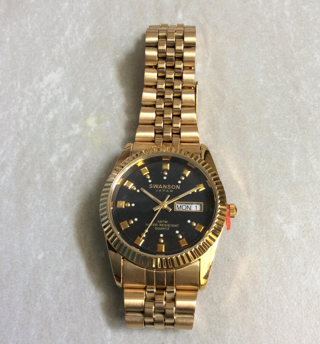 SWANSON Men's Gold Watch Round Black Dial Unique Gold Index Hours O a ...