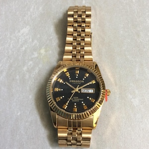 SWANSON Men's Gold Watch Round Black Dial Unique Gold Index Hours O a ...