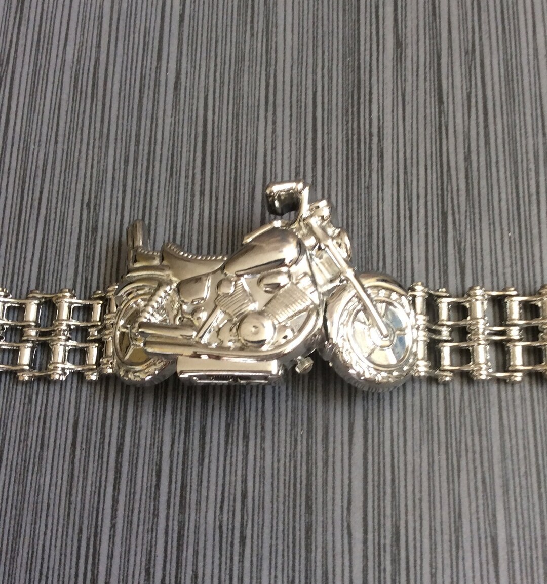 Men's Silver Motorcycle Watch on Bike Chain Linked Band Opens to a ...