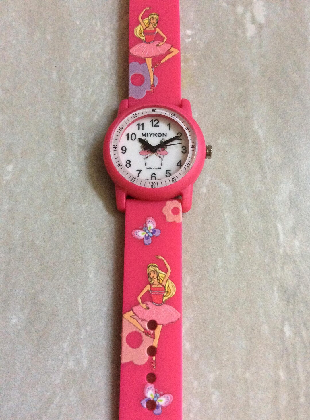 MIYKON Pink Princess Girl's Watch Round White Princess Dial Black ...