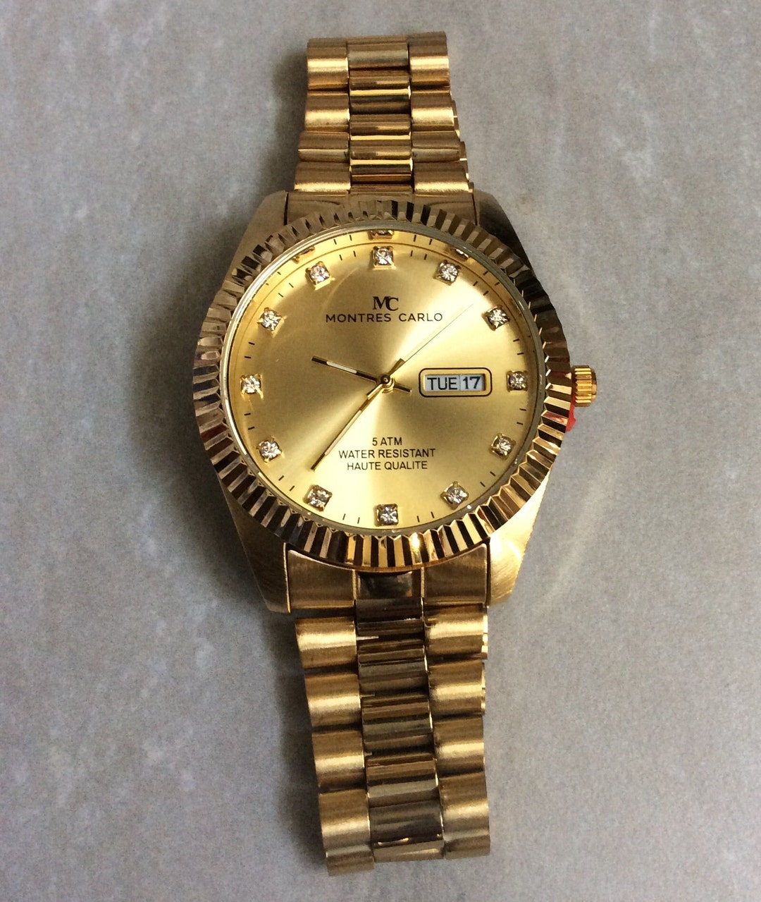 Montres Carlo Gold Men's Watch Round Gold Dial Day & Date Crystal Hours ...