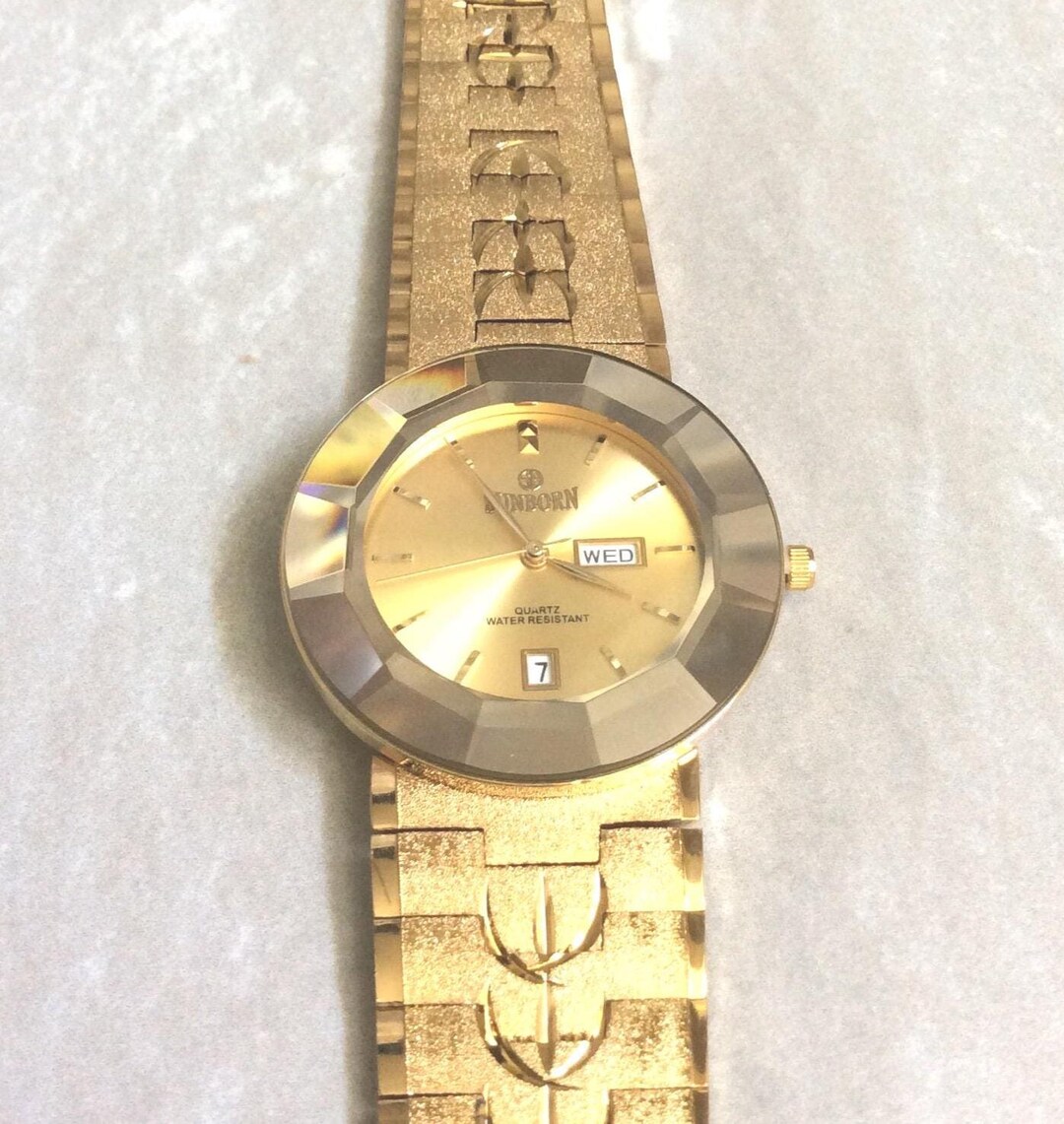 Sunborn Men's Gold Watch Round Gold Dial Index Hours Crystal 12th Hour ...