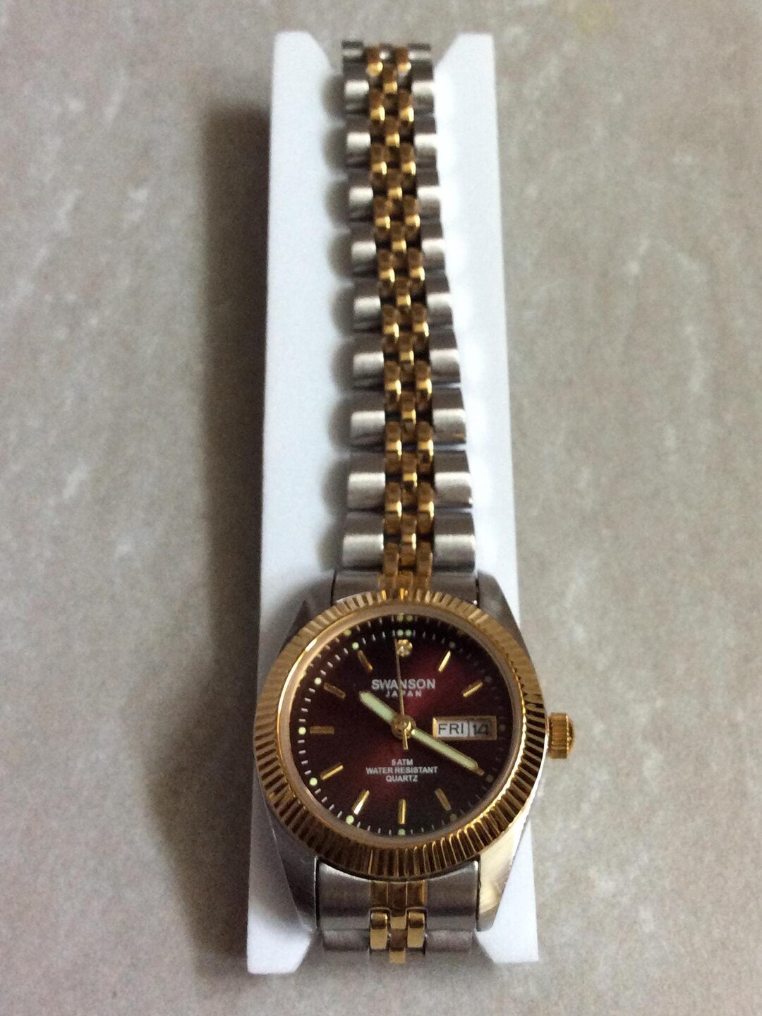 SWANSON Women's Watch Round Red Dial Gold Index Hours Day & Date on Two ...