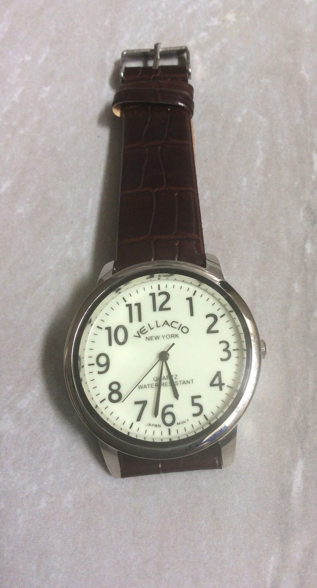 VELLACIO Men's Watch Round Glow in the Dark Dial Numbered Hours on a ...