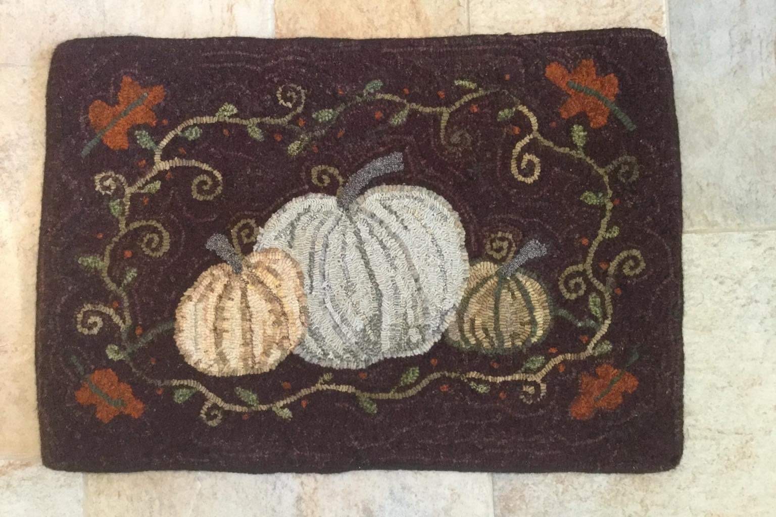 Rug hooking pattern Fall Pumpkins 18x27 Primitive hooked | Etsy
