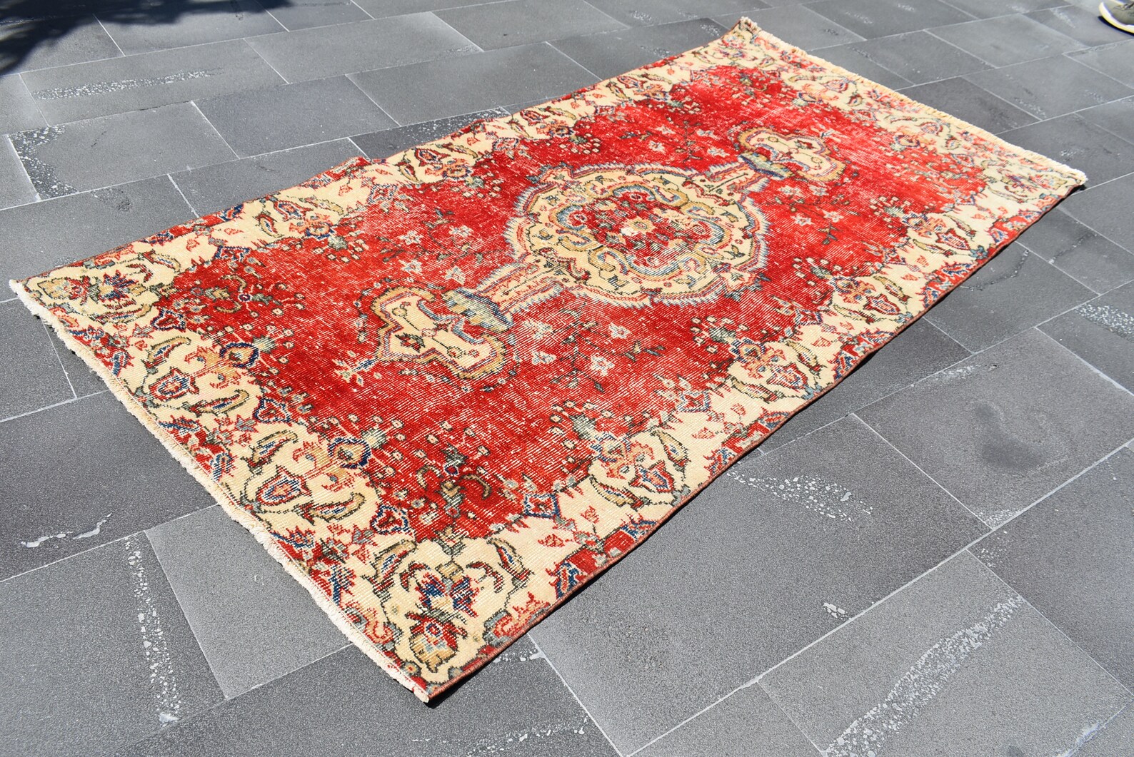 Small Kilim Rug Vintage Kilim Rug Turkish Kilim Rug Free - Etsy