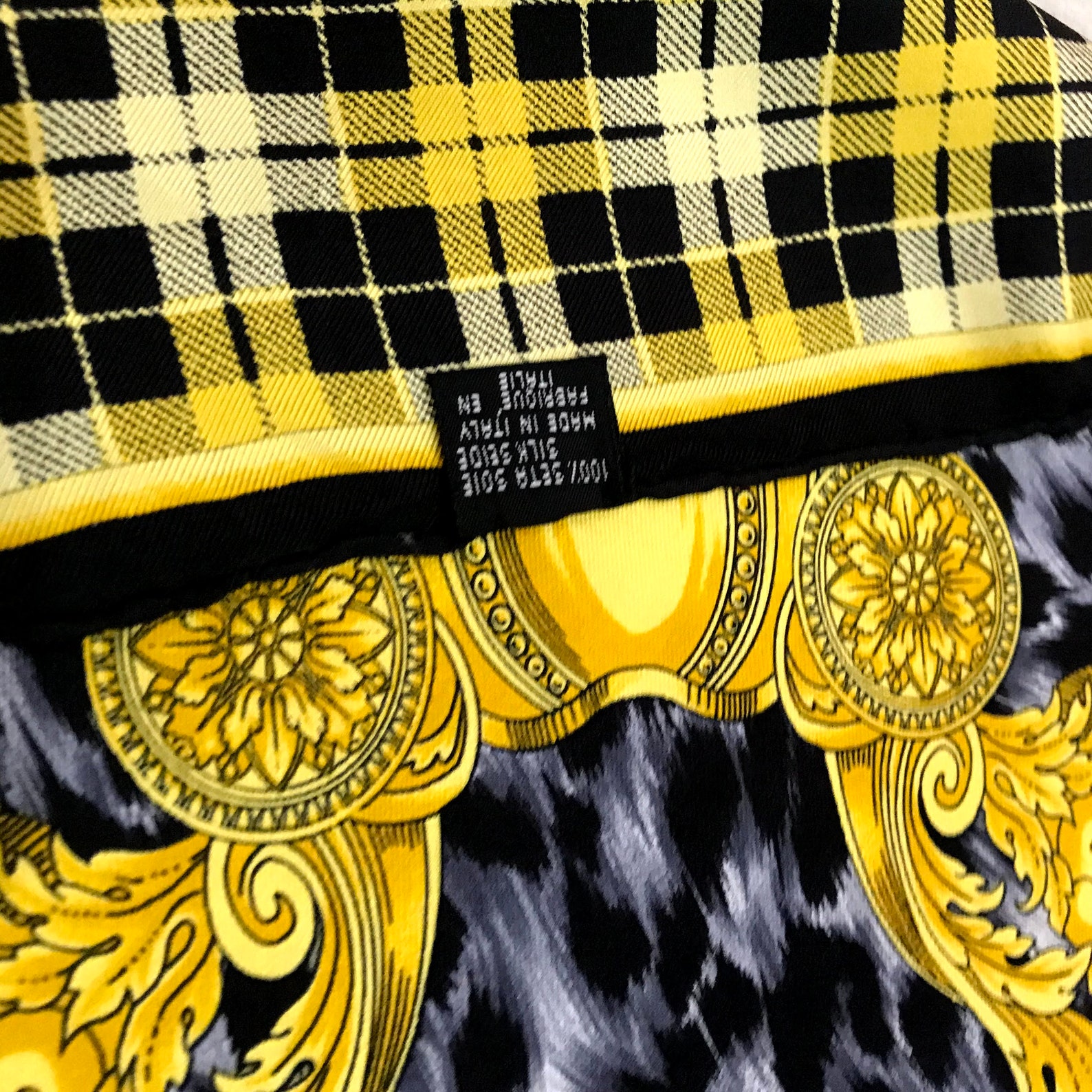 Versace Scarf 90 Vintage Scarf Silk Head Scarf Designer - Etsy Nederland