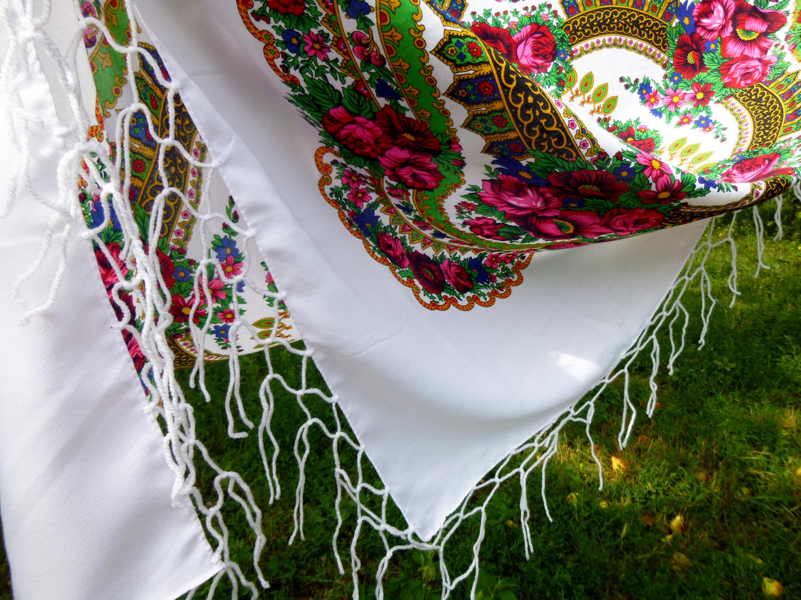 Ukrainian Shawl Vintage Style Floral Vyshyvanka Shawl - Etsy
