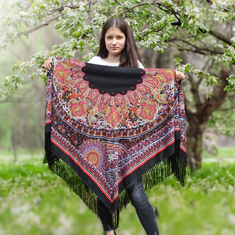 Spanish Shawl - Etsy