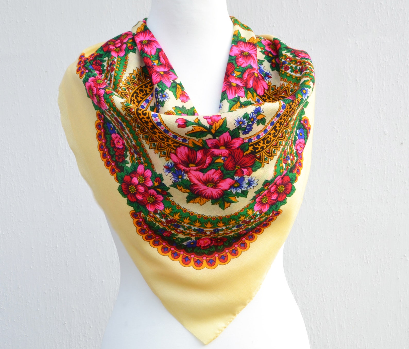 Ukranian Shawl Slavic Head Scarf Babushka Floral Scarf | Etsy UK