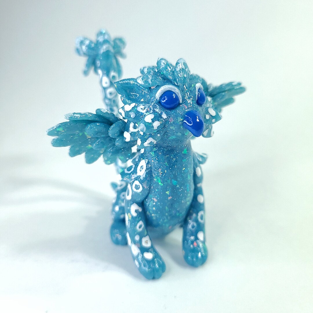 Winter Griffin (159) - Etsy
