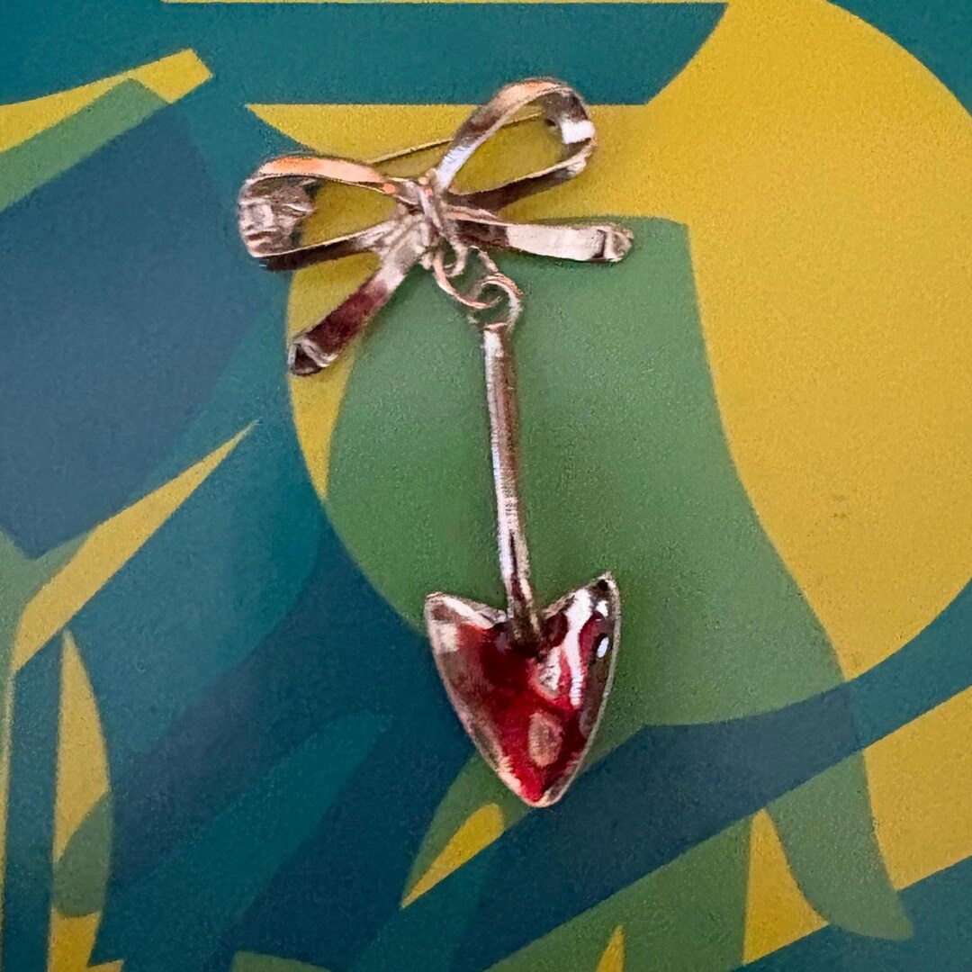 Creepmas Shovel Pin - Etsy