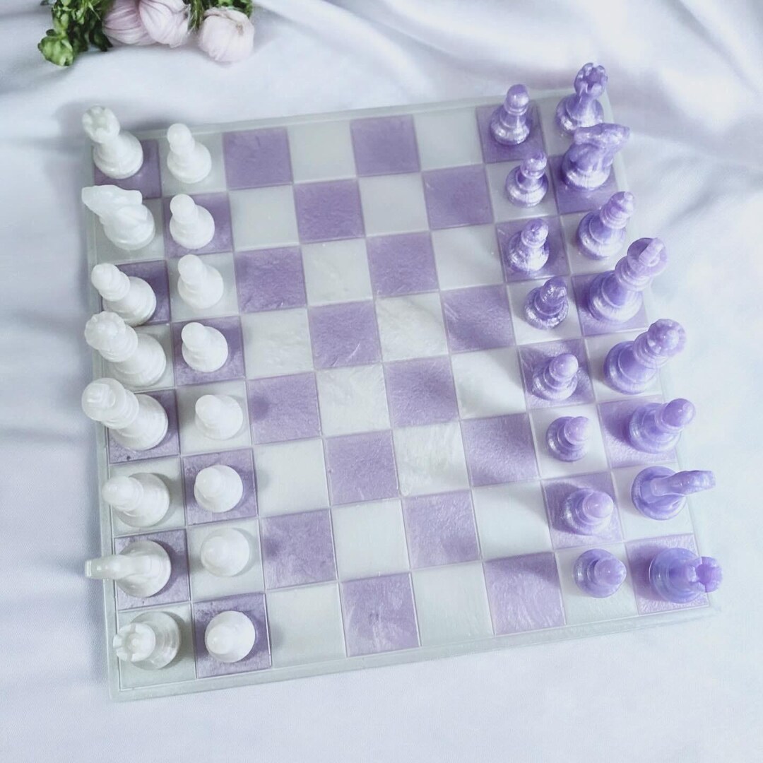 Pearlescent Lavender and Pearl White Resin Chess Set, Resin Chess Board ...