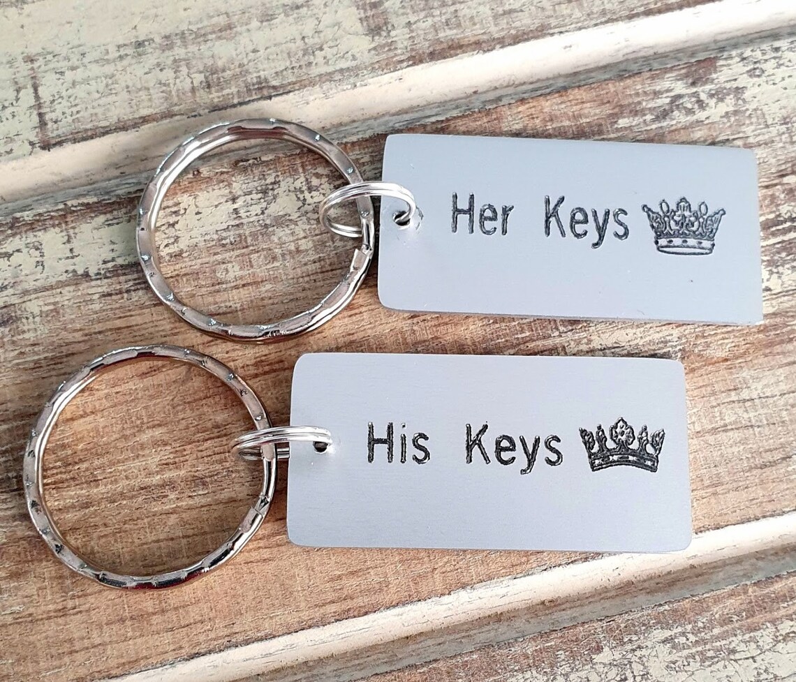 Set of 2 Personalized His Keys Her Keys Keychain Engraved - Etsy