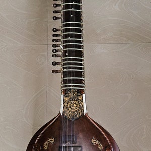 TRAVEL SITAR Kinnar Seen Style Black Pearl - Etsy