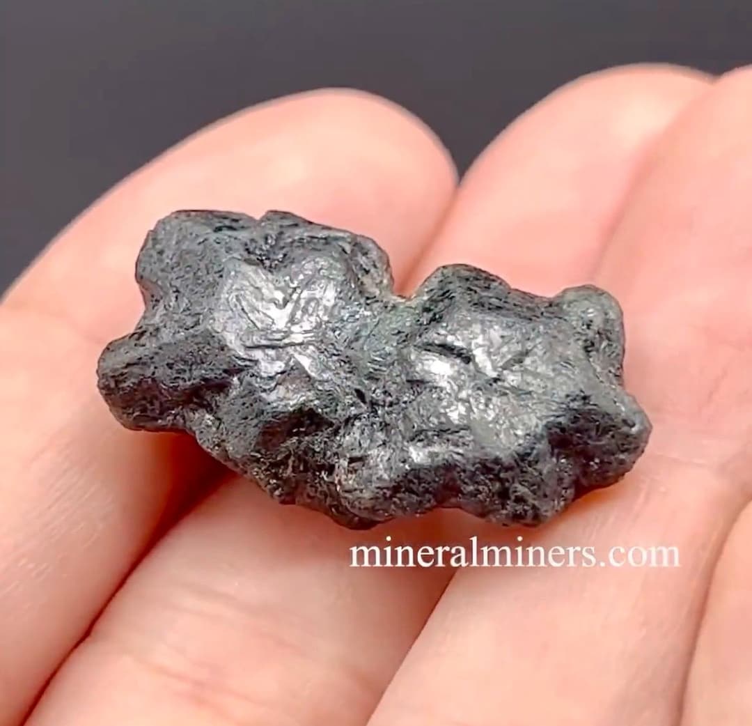 Alexandrite Crystal, Natural Rare Trilling Brazilian Alexandrite, Raw ...